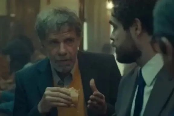 Murió Claudio da Passano, el actor que interpretó al amigo de Strassera ...