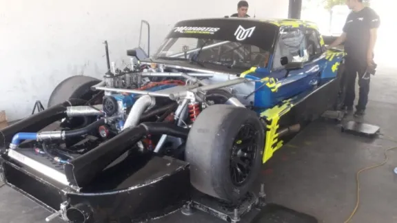 "Manu" Urcera se subió al Ford que usará en 2024 | NoticiasNQN