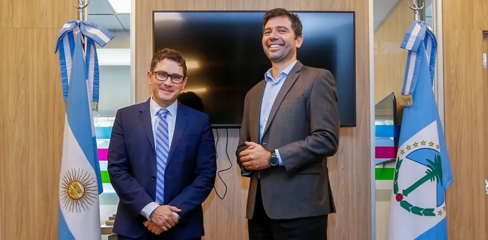 El presidente de Shell Argentina se reunió con el Ministro Medele ...