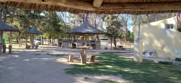 Camping Termas de San Gerónimo: tarifas y servicios para disfrutar en ...