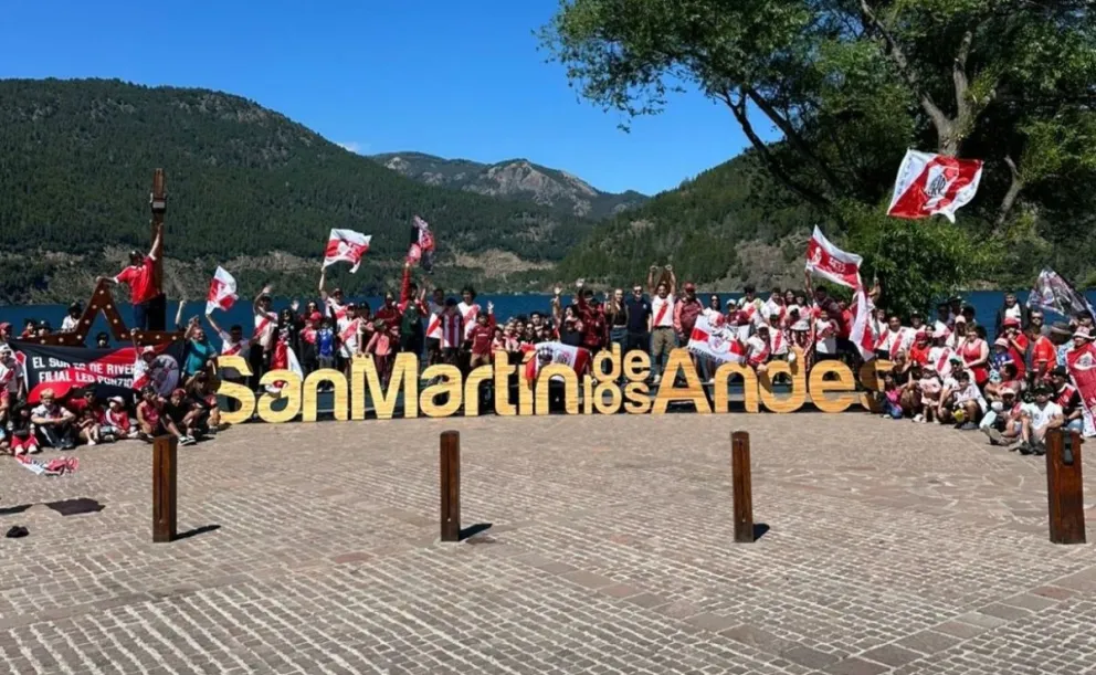 Hinchas de River preparan un banderazo gigante para recibir al plantel ...