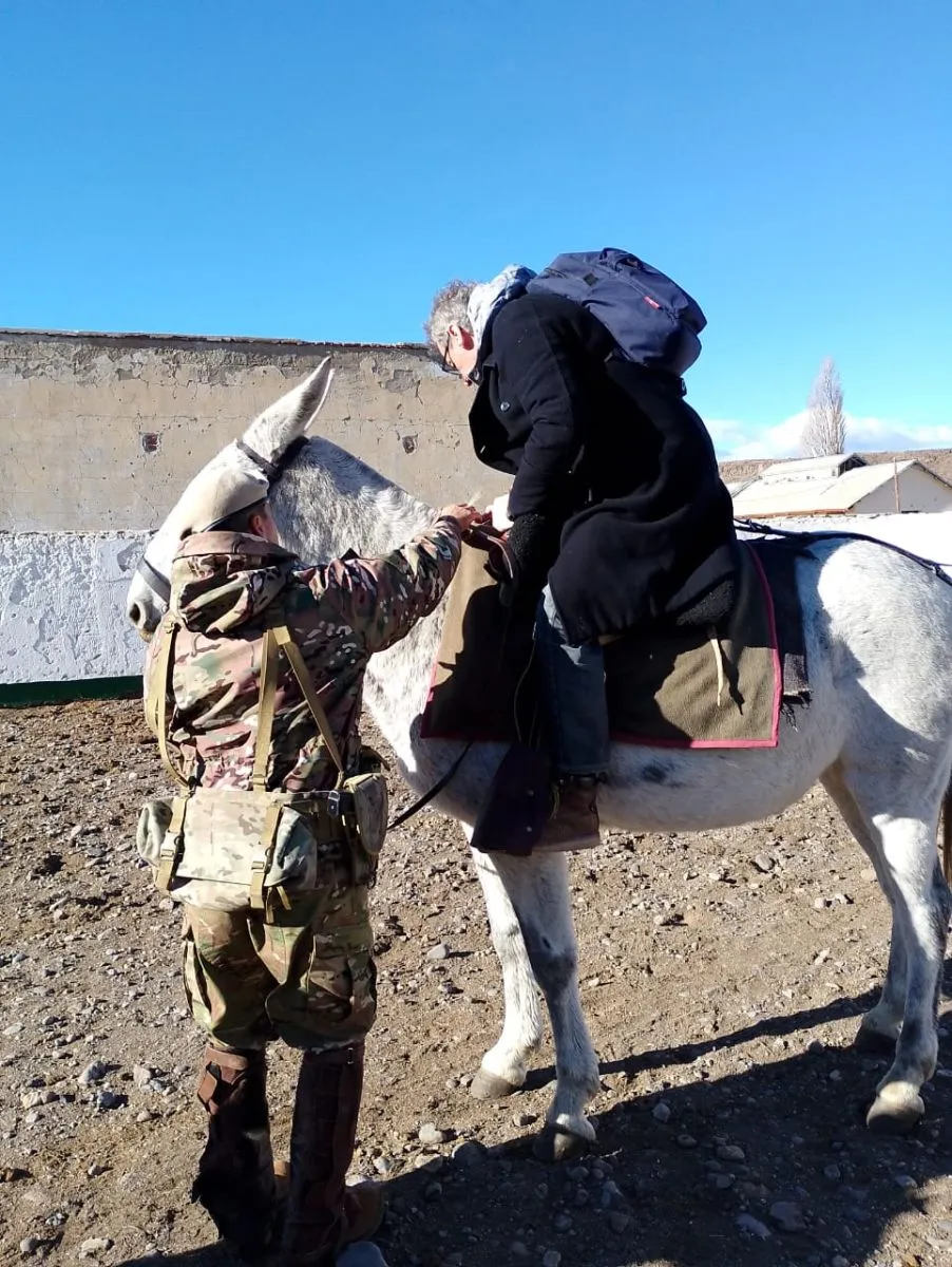 Daniel Malnatti visitó Mariano Moreno y realizó una cabalgata en burro ...